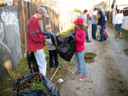 Cleaning Up Their Community for Earth Day: Turlock Covenant Church in ...